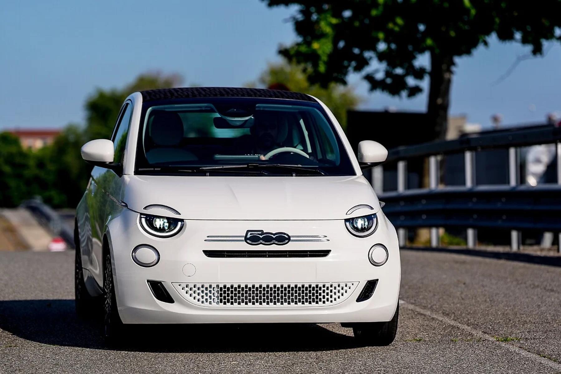 Fiat 500 Hybrid Production Begins at Mirafiori: UK Launch Set for 2025