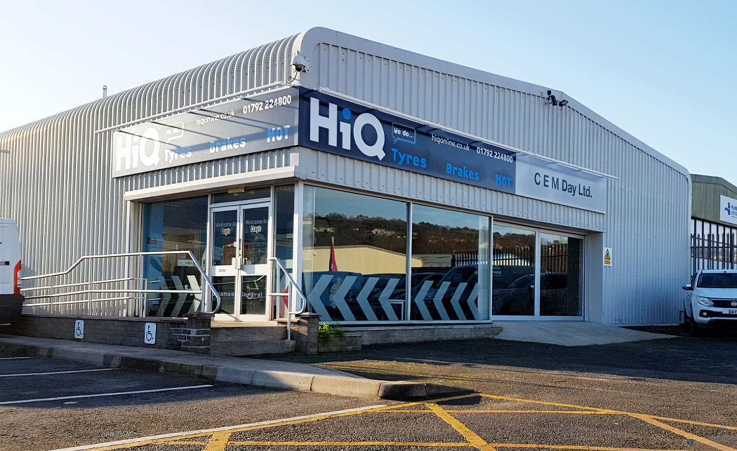 HiQ Servicing | South Wales | Days