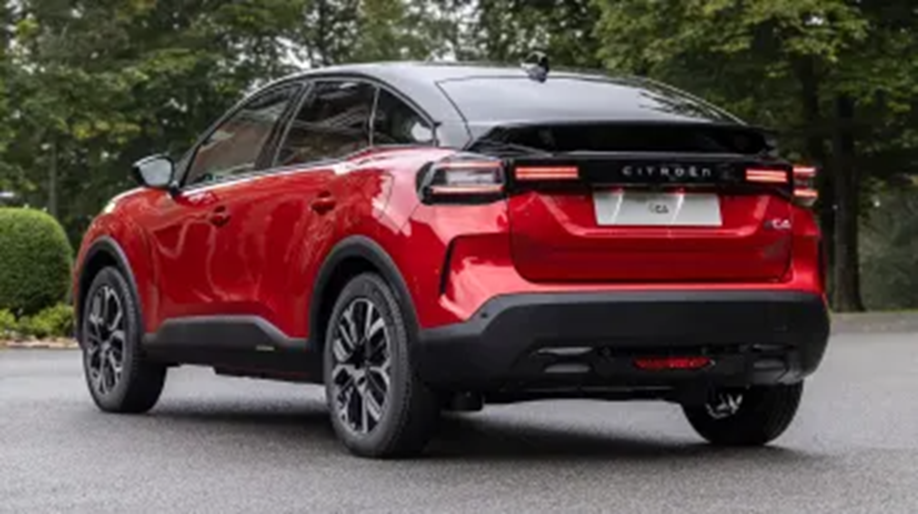 Elevate Your Drive: Citroën C4 & C4 X Redefine Stylish Comfort