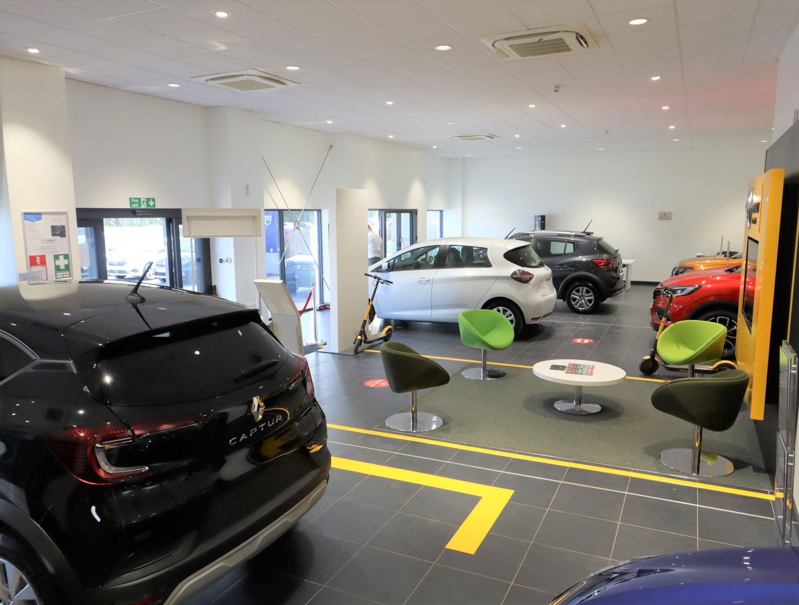 Startin Renault - Worcester WR5 3HR | Worcestershire & the Midlands ...