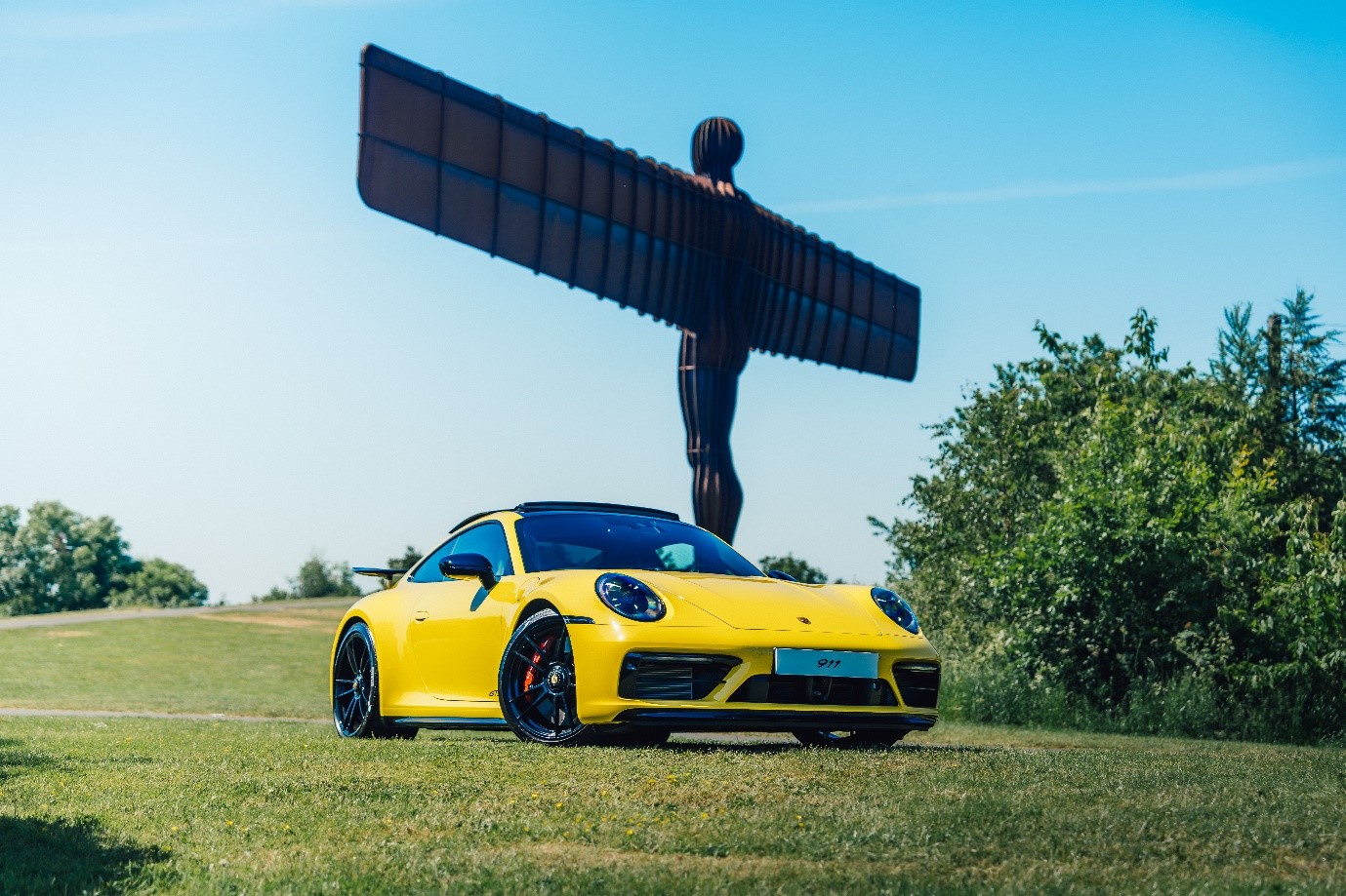 The 10 Best Cars With Panoramic Sunroofs | JCT600