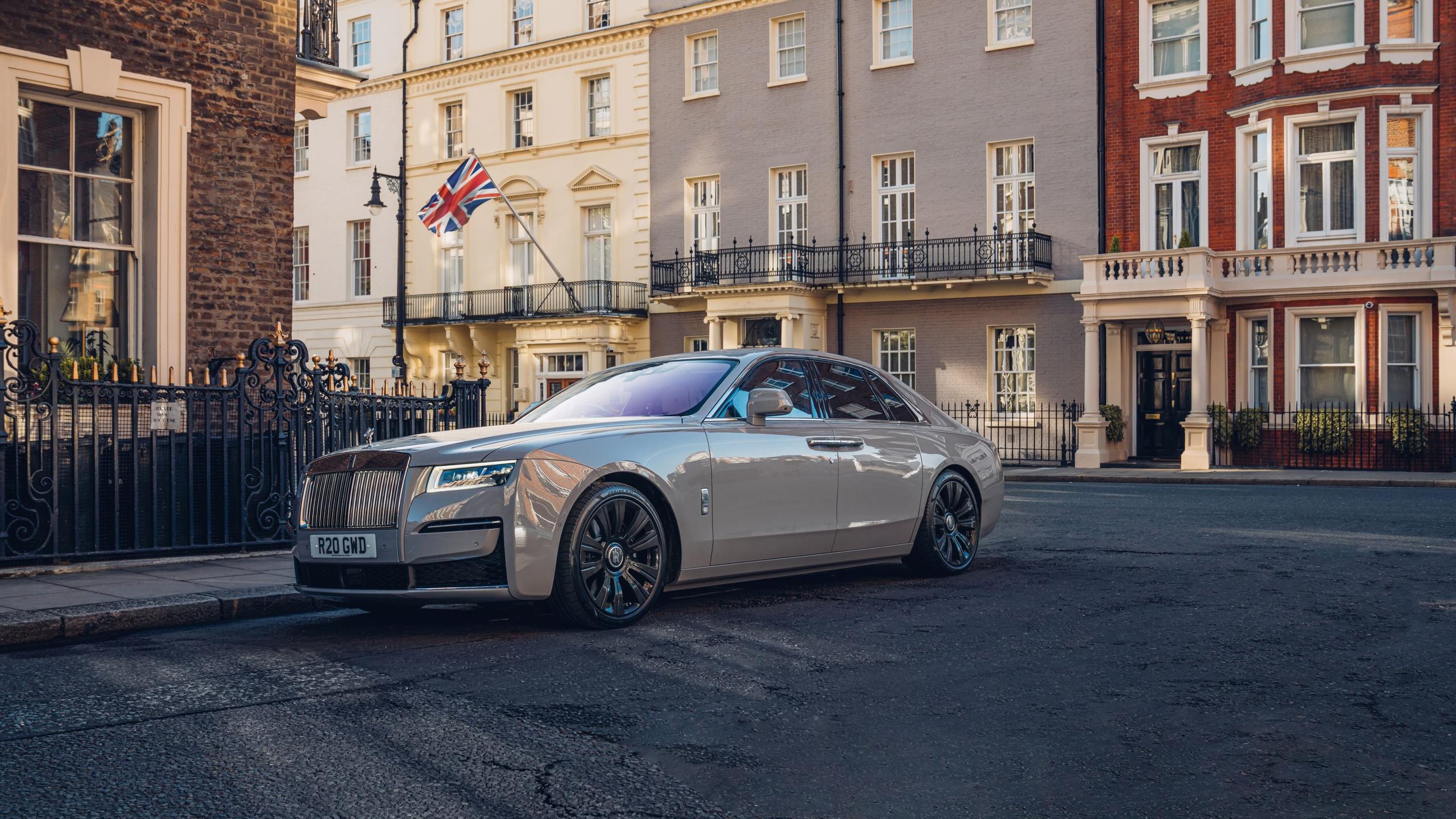 HR Owen Rolls-Royce Dealers New & Used Car Sales & Servicing