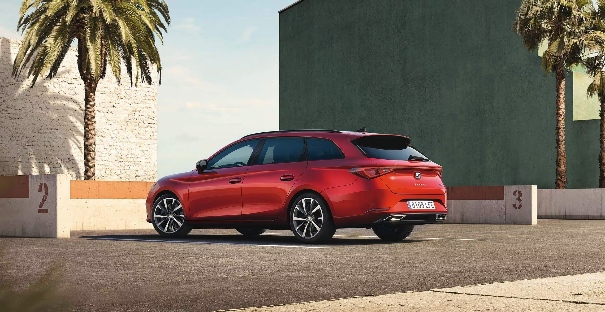 Leon Estate - New Seat Cars - Seat Cars | D. M. Keith