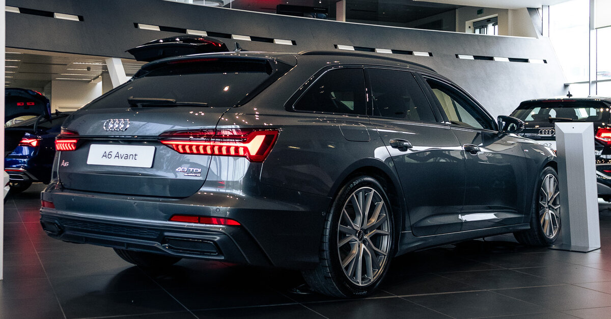 The Best Cars With Big Boots in 2025 | JCT600