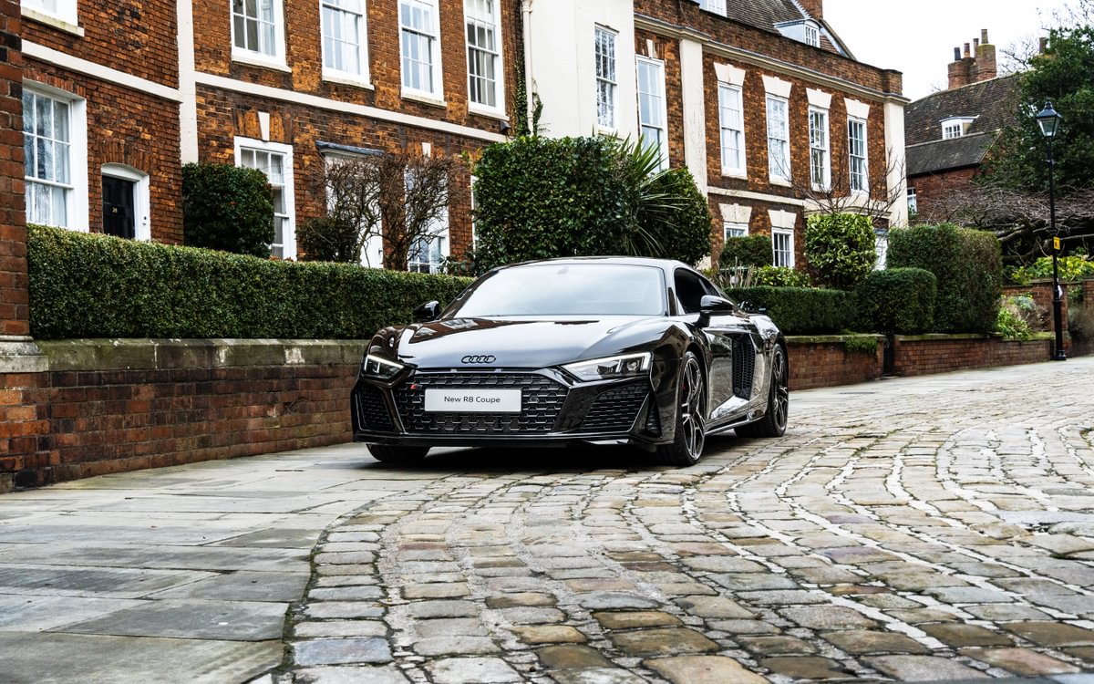 Audi Dealers Near Me | Approved Audi Dealership | JCT600