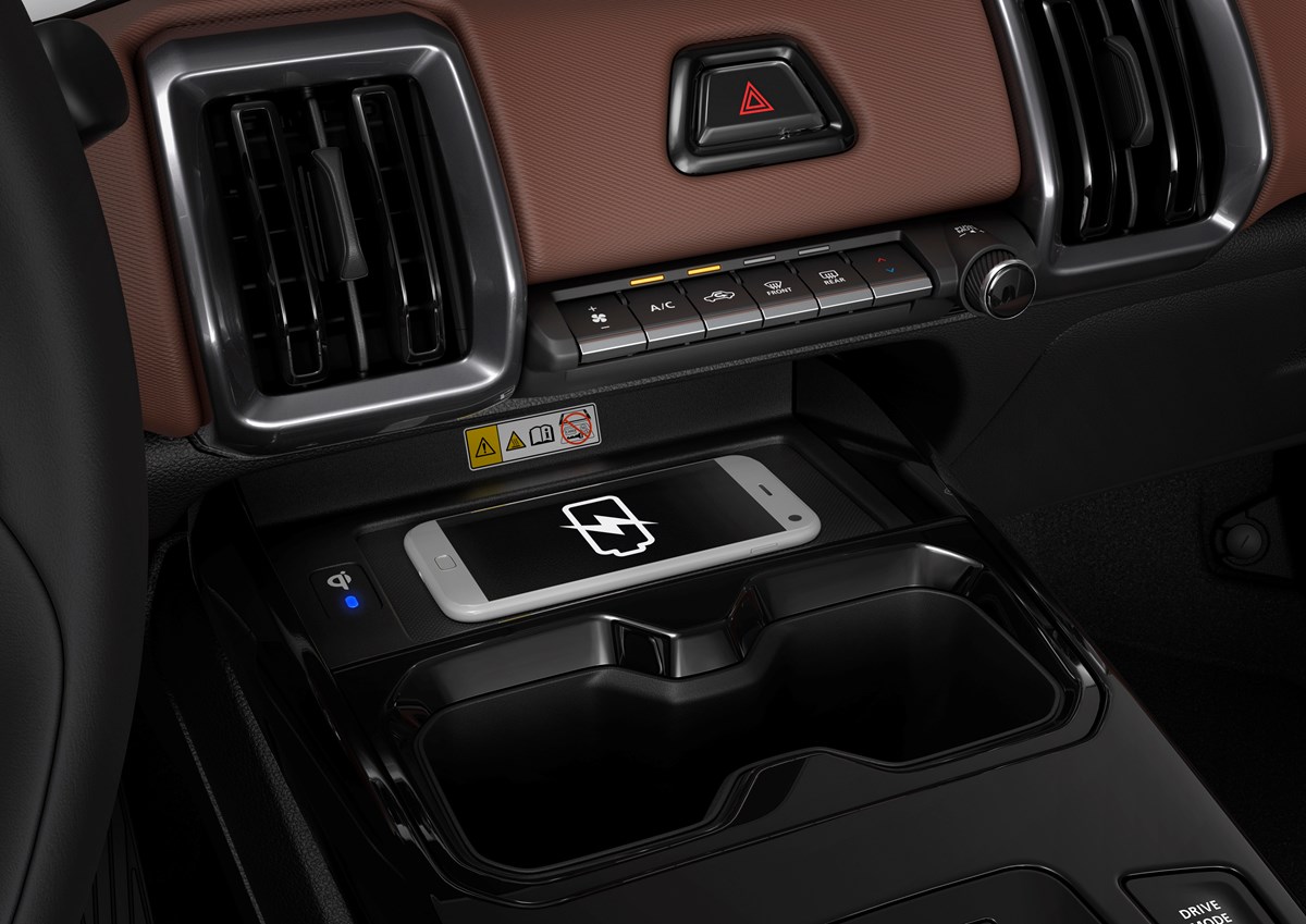 Suzuki e Vitara | D. M. Keith