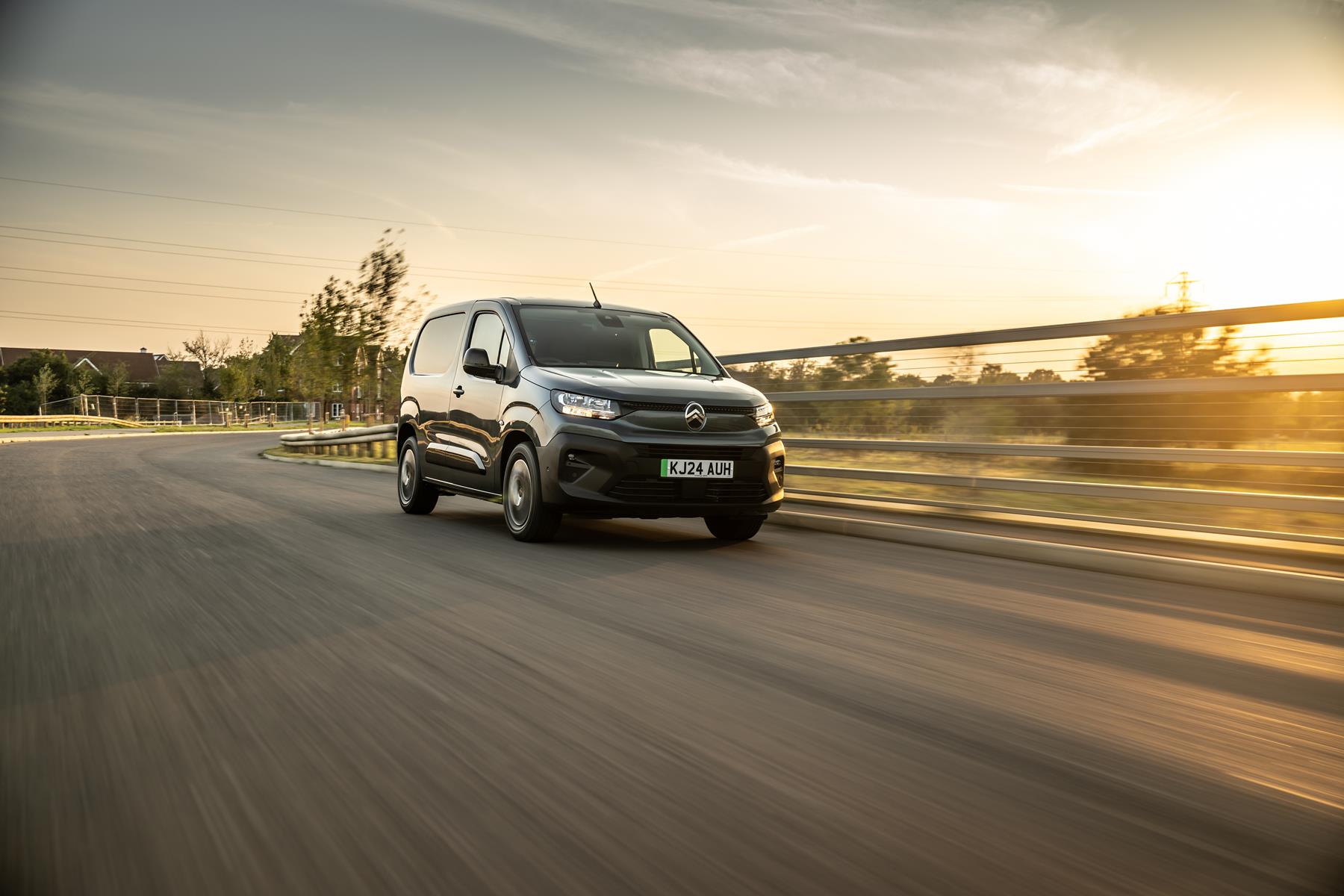 Four Citroën Electric Vans Now Eligible for Plug-In Van Grant Until 2027