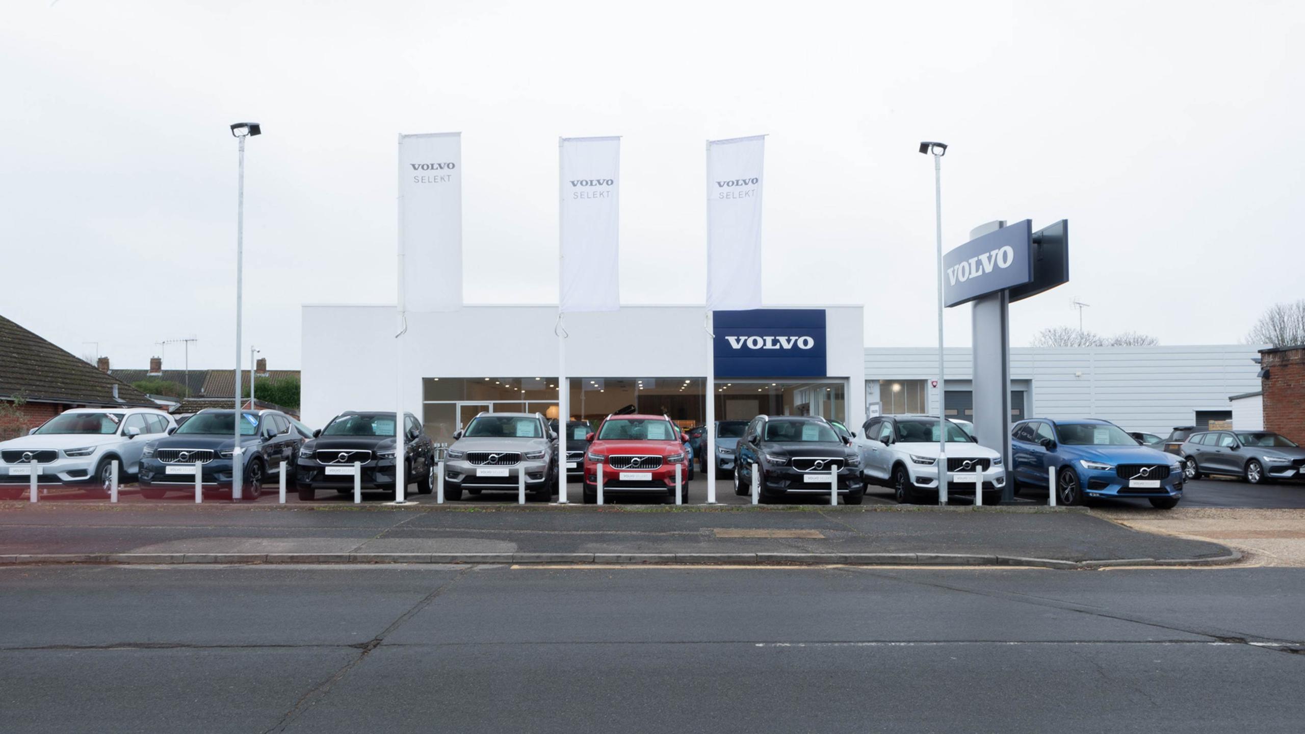 Contact us at Caffyns Volvo| Worthing | West Sussex