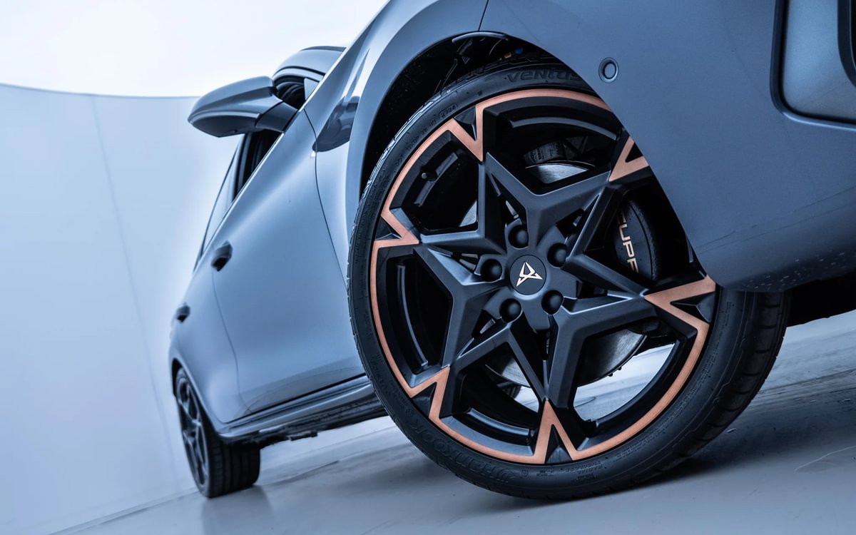 Discover CUPRA Approved